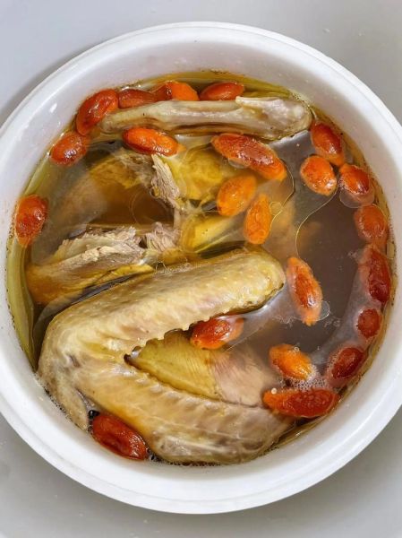 清炖鸽子汤的正确做法_鸽子汤怎么炖才营养-第3张图片-山城妙识 清炖鸽子汤的正确做法_鸽子汤怎么炖才营养-第3张图片-山城妙识