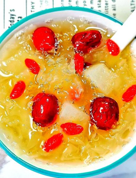 雪梨银耳汤怎么做_雪梨银耳汤的功效-第1张图片-山城妙识