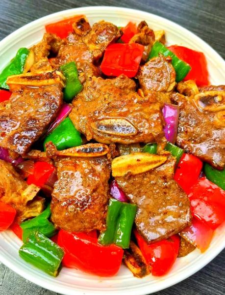 铁板牛仔骨怎么做_牛仔骨腌制多久才入味-第1张图片-山城妙识 铁板牛仔骨怎么做_牛仔骨腌制多久才入味-第1张图片-山城妙识