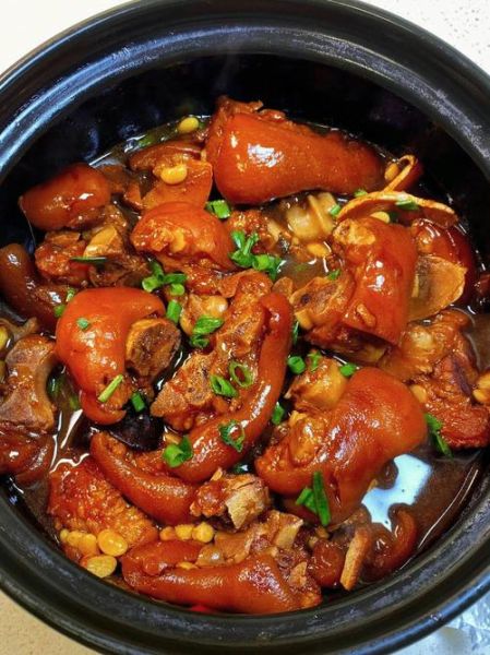 黄豆焖猪脚最正宗的做法窍门_黄豆焖猪脚怎么做好吃又软糯-第2张图片-山城妙识