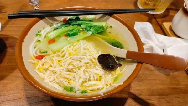 鸡丝汤面怎么做_鸡丝汤面家常做法-第2张图片-山城妙识 鸡丝汤面怎么做_鸡丝汤面家常做法-第2张图片-山城妙识