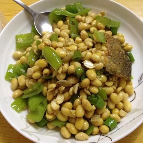黄豆炒青椒怎么做好吃_黄豆炒青椒的营养价值-第2张图片-山城妙识 黄豆炒青椒怎么做好吃_黄豆炒青椒的营养价值-第2张图片-山城妙识