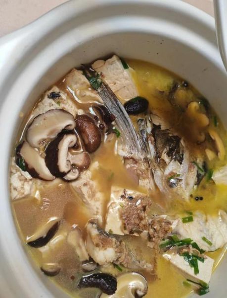 鱼头豆腐汤怎么做才好吃_鱼头豆腐汤去腥技巧-第2张图片-山城妙识 鱼头豆腐汤怎么做才好吃_鱼头豆腐汤去腥技巧-第2张图片-山城妙识