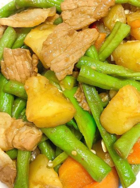 豆角土豆炖肉怎么做_豆角土豆炖肉的家常做法大全-第3张图片-山城妙识