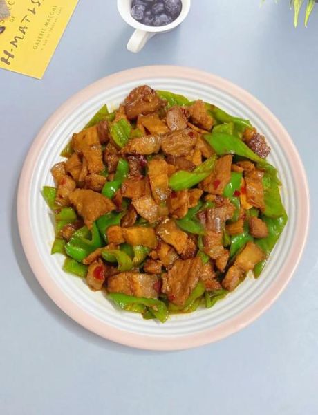 青椒回锅肉怎么做好吃_青椒回锅肉做法窍门-第3张图片-山城妙识 青椒回锅肉怎么做好吃_青椒回锅肉做法窍门-第3张图片-山城妙识
