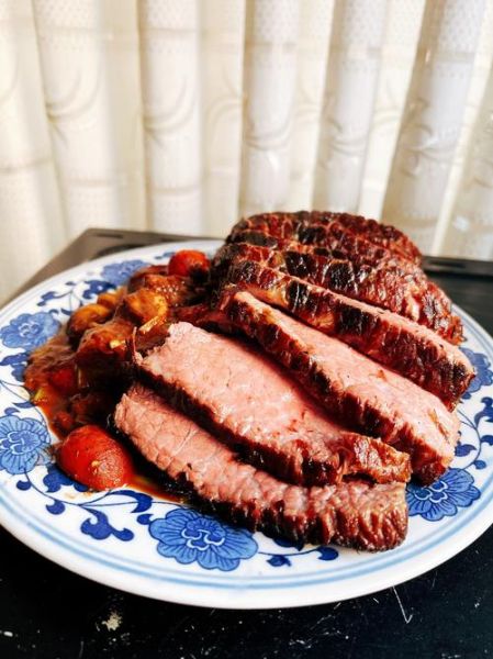 香煎牛排怎么做_香煎牛排需要腌制吗-第2张图片-山城妙识