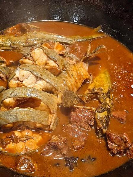 铁锅炖鱼怎么做才正宗_铁锅炖鱼最忌哪三味-第1张图片-山城妙识 铁锅炖鱼怎么做才正宗_铁锅炖鱼最忌哪三味-第1张图片-山城妙识