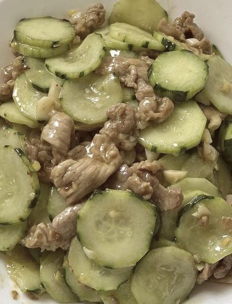 黄瓜炒肉丝怎么做_黄瓜炒肉丝热量高吗-第1张图片-山城妙识 黄瓜炒肉丝怎么做_黄瓜炒肉丝热量高吗-第1张图片-山城妙识