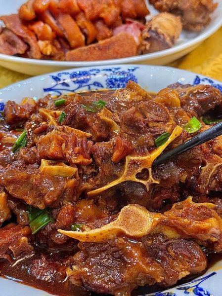 红烧牛尾巴怎么做_红烧牛尾巴的做法大全-第1张图片-山城妙识 红烧牛尾巴怎么做_红烧牛尾巴的做法大全-第1张图片-山城妙识