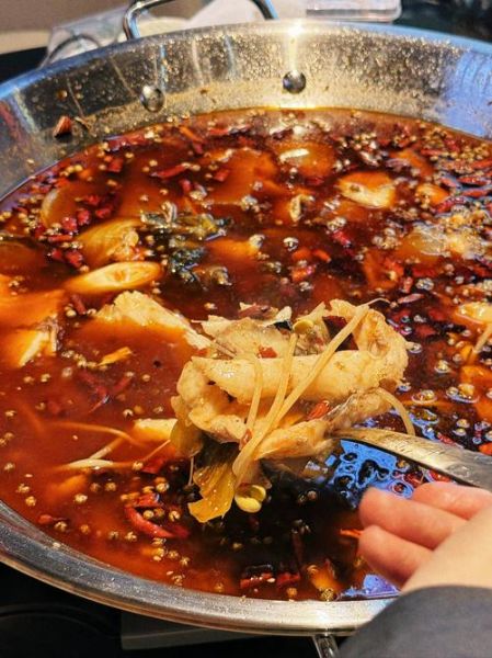 麻辣鱼锅怎么做_麻辣鱼锅家常做法-第3张图片-山城妙识 麻辣鱼锅怎么做_麻辣鱼锅家常做法-第3张图片-山城妙识