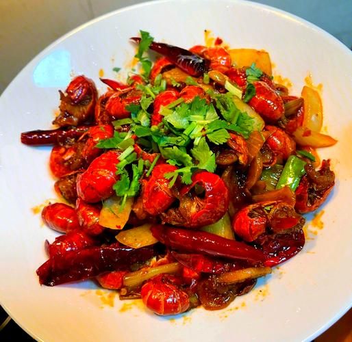 麻辣小龙虾怎么做_家常简单做法-第1张图片-山城妙识 麻辣小龙虾怎么做_家常简单做法-第1张图片-山城妙识