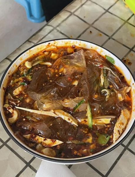 粉皮怎么做才好吃_粉皮的家常做法窍门-第1张图片-山城妙识 粉皮怎么做才好吃_粉皮的家常做法窍门-第1张图片-山城妙识