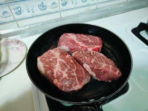 牛肉怎么做牛排好吃又简单_新手零失败技巧-第3张图片-山城妙识 牛肉怎么做牛排好吃又简单_新手零失败技巧-第3张图片-山城妙识