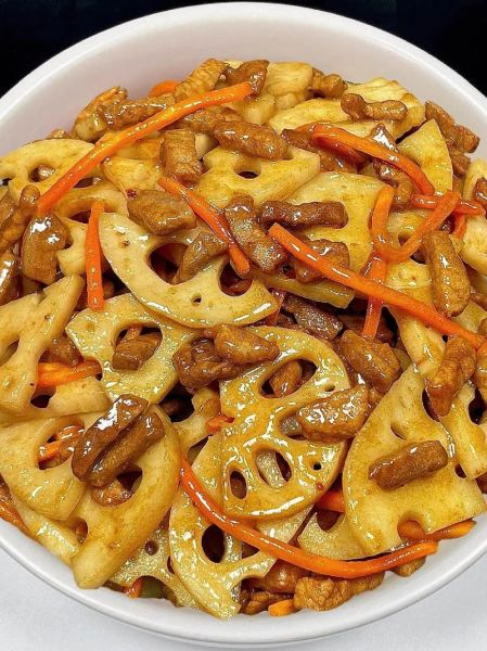 莲菜炒肉怎么炒好吃_莲菜炒肉的家常做法-第3张图片-山城妙识 莲菜炒肉怎么炒好吃_莲菜炒肉的家常做法-第3张图片-山城妙识