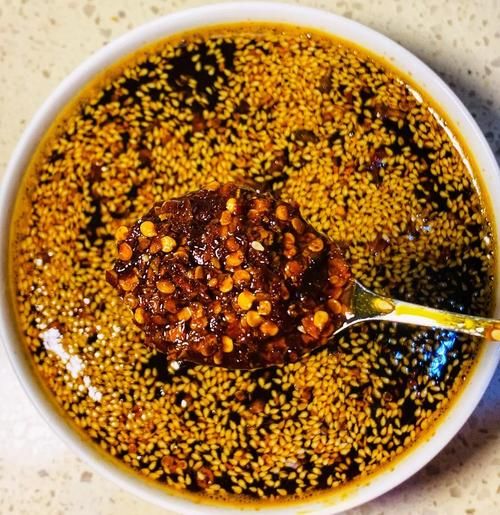 油辣椒的做法及配方_如何做出香辣红亮的油辣椒-第1张图片-山城妙识 油辣椒的做法及配方_如何做出香辣红亮的油辣椒-第1张图片-山城妙识