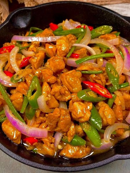 鸡腿怎么切小块_鸡腿切小块的正确步骤-第1张图片-山城妙识