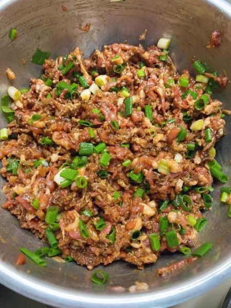 酱肉包馅料怎样调制_酱肉包馅料配方比例-第1张图片-山城妙识 酱肉包馅料怎样调制_酱肉包馅料配方比例-第1张图片-山城妙识