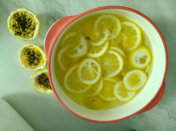 蜂蜜柠檬茶怎么做_蜂蜜柠檬茶能减肥吗-第2张图片-山城妙识 蜂蜜柠檬茶怎么做_蜂蜜柠檬茶能减肥吗-第2张图片-山城妙识