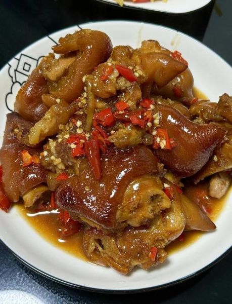 香辣猪蹄怎么做_香辣猪蹄用高压锅多久-第1张图片-山城妙识 香辣猪蹄怎么做_香辣猪蹄用高压锅多久-第1张图片-山城妙识