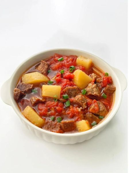 西红柿土豆牛肉怎么做_牛肉炖多久才软烂-第1张图片-山城妙识 西红柿土豆牛肉怎么做_牛肉炖多久才软烂-第1张图片-山城妙识