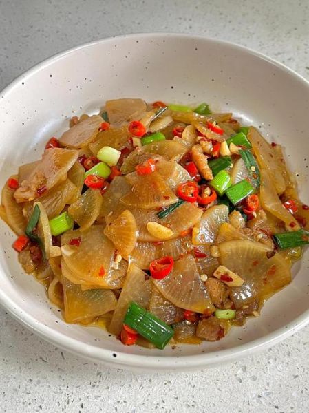 炒白萝卜的家常做法_白萝卜怎么炒才好吃-第1张图片-山城妙识