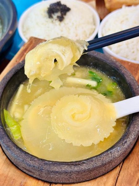 鱼翅捞饭怎么吃_鱼翅捞饭的正确吃法-第2张图片-山城妙识 鱼翅捞饭怎么吃_鱼翅捞饭的正确吃法-第2张图片-山城妙识