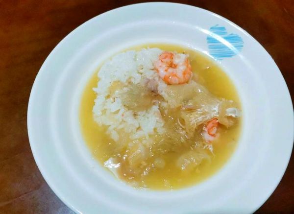 鱼翅捞饭怎么吃_鱼翅捞饭的正确吃法-第1张图片-山城妙识 鱼翅捞饭怎么吃_鱼翅捞饭的正确吃法-第1张图片-山城妙识