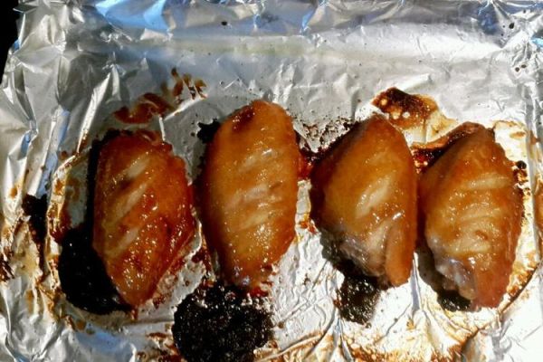 烤箱烤鸡翅一定要锡纸吗_不放锡纸会怎样-第1张图片-山城妙识 烤箱烤鸡翅一定要锡纸吗_不放锡纸会怎样-第1张图片-山城妙识