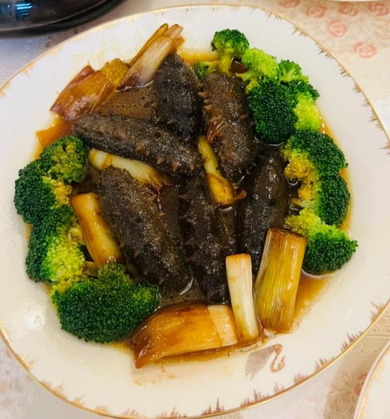 葱烧海参怎么做_家常视频教程-第1张图片-山城妙识