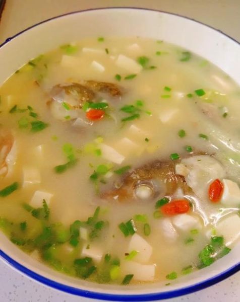 豆腐炖鱼汤怎么做_豆腐炖鱼汤的家常做法-第3张图片-山城妙识