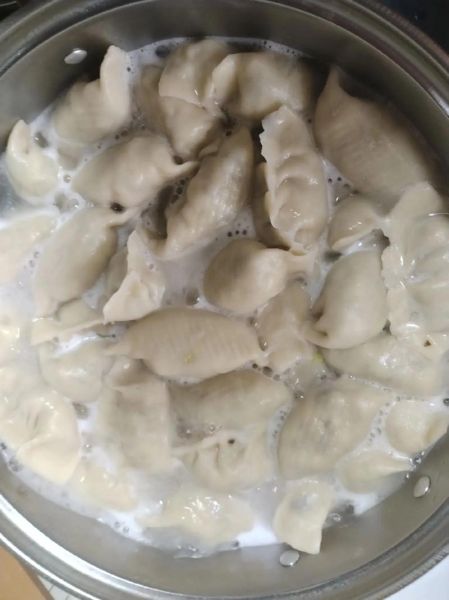 韭黄饺子馅怎么调好吃_韭黄饺子馅做法-第2张图片-山城妙识 韭黄饺子馅怎么调好吃_韭黄饺子馅做法-第2张图片-山城妙识