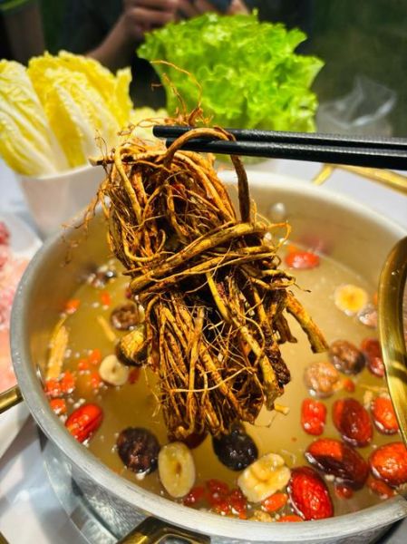 五指毛桃煲鸡汤禁忌_什么人不能喝-第2张图片-山城妙识 五指毛桃煲鸡汤禁忌_什么人不能喝-第2张图片-山城妙识