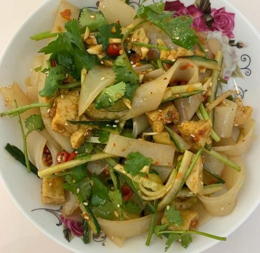 凉皮怎么和面又筋道_快速凉皮的做法大全-第2张图片-山城妙识 凉皮怎么和面又筋道_快速凉皮的做法大全-第2张图片-山城妙识