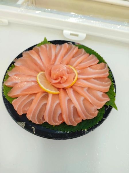 三文鱼刺身怎么切_三文鱼刺身怎么保存-第3张图片-山城妙识