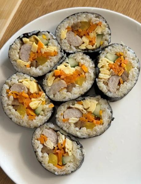 韩式紫菜包饭怎么卷_紫菜包饭用什么米-第2张图片-山城妙识 韩式紫菜包饭怎么卷_紫菜包饭用什么米-第2张图片-山城妙识