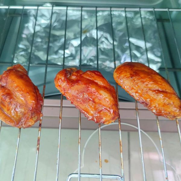 烤翅怎么腌制才入味_腌制烤翅的秘诀-第1张图片-山城妙识