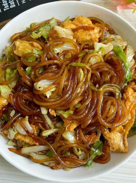 粉条炒白菜怎么做好吃_粉条炒白菜的家常做法-第1张图片-山城妙识