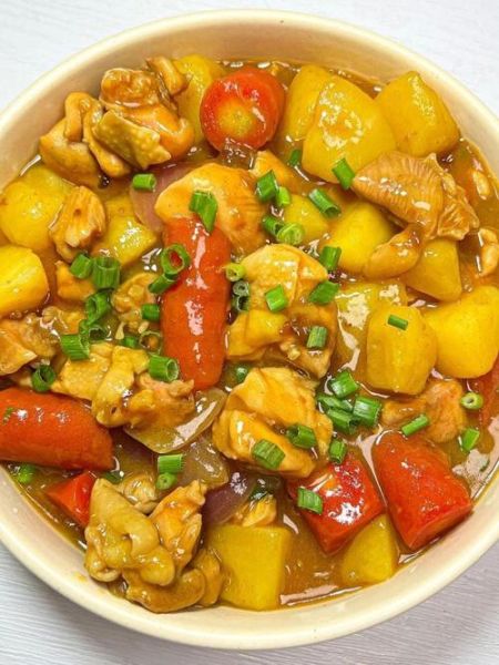 咖喱鸡翅土豆怎么做_咖喱鸡翅土豆需要炖多久-第2张图片-山城妙识