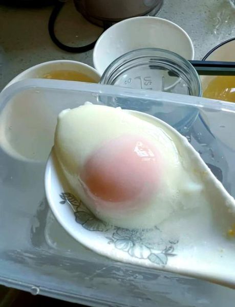 微波炉白水煮鸡蛋几分钟_如何避免爆裂-第1张图片-山城妙识 微波炉白水煮鸡蛋几分钟_如何避免爆裂-第1张图片-山城妙识