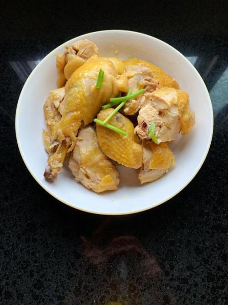 家常清蒸鸡肉怎么做_清蒸鸡肉蒸多久才嫩-第3张图片-山城妙识 家常清蒸鸡肉怎么做_清蒸鸡肉蒸多久才嫩-第3张图片-山城妙识