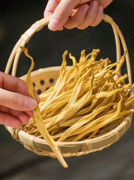 干黄花菜怎么泡发_干黄花菜经典做法-第2张图片-山城妙识 干黄花菜怎么泡发_干黄花菜经典做法-第2张图片-山城妙识