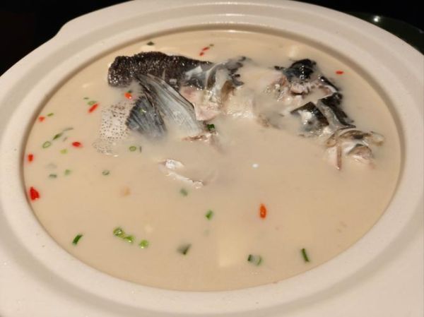 清炖鲤鱼怎么做好吃_清炖鲤鱼家常做法-第2张图片-山城妙识