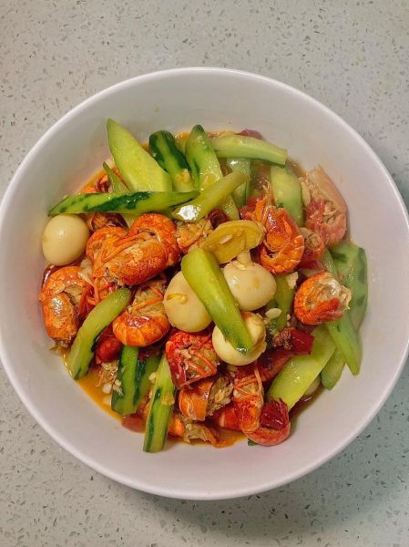 小龙虾怎么做简单又好吃_家庭版懒人做法-第1张图片-山城妙识