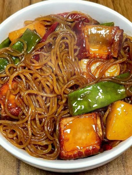 排骨炖土豆粉条怎么做_排骨炖土豆粉条要炖多久-第1张图片-山城妙识