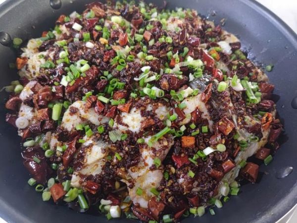 干锅鱼怎么做才好吃_干锅鱼用什么鱼最好-第1张图片-山城妙识