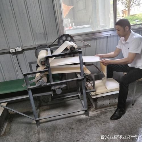 小型豆皮机器多少钱一台_适合家庭作坊吗-第2张图片-山城妙识 小型豆皮机器多少钱一台_适合家庭作坊吗-第2张图片-山城妙识