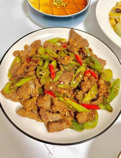 杭椒牛柳怎么做牛肉嫩_腌制还是裹粉-第1张图片-山城妙识 杭椒牛柳怎么做牛肉嫩_腌制还是裹粉-第1张图片-山城妙识