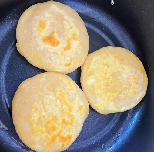 煎糯米粉饼怎么做_糯米粉饼不粘锅技巧-第3张图片-山城妙识 煎糯米粉饼怎么做_糯米粉饼不粘锅技巧-第3张图片-山城妙识