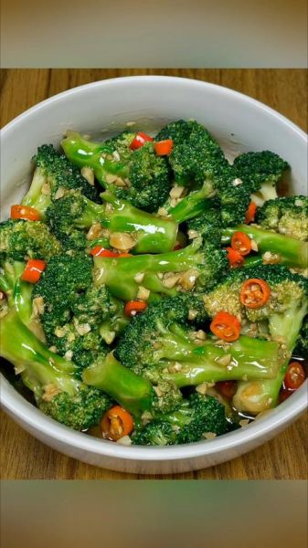 蒜蓉西兰花怎么做才好吃_正宗蒜蓉西兰花做法-第3张图片-山城妙识 蒜蓉西兰花怎么做才好吃_正宗蒜蓉西兰花做法-第3张图片-山城妙识