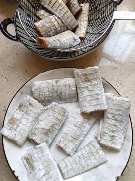 炸带鱼用面粉还是淀粉好_口感区别在哪-第1张图片-山城妙识